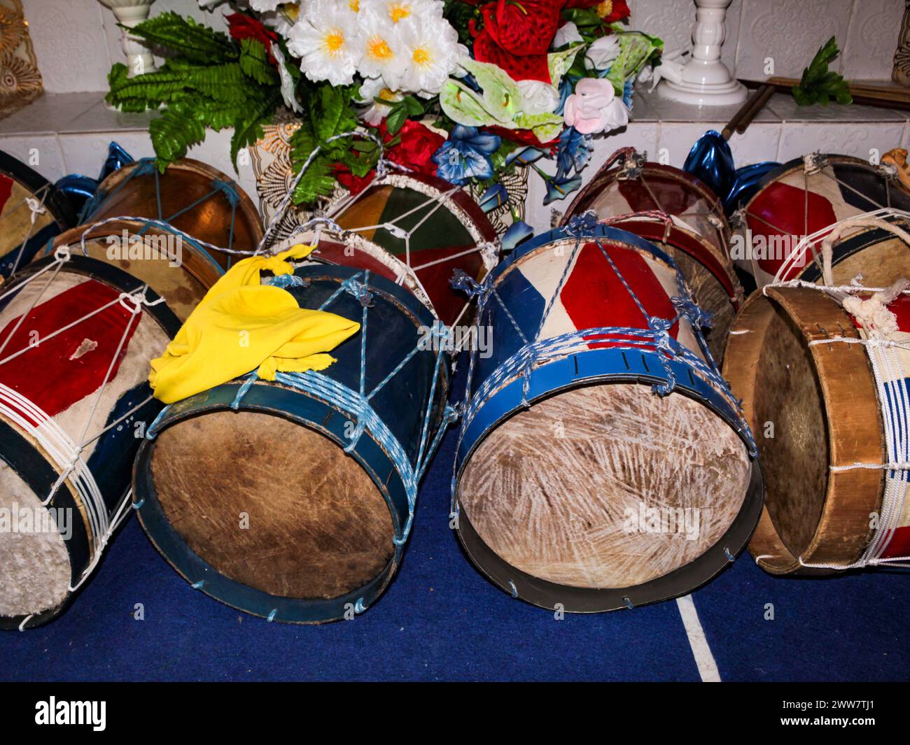 Tambor provencal hi-res stock photography and images - Alamy