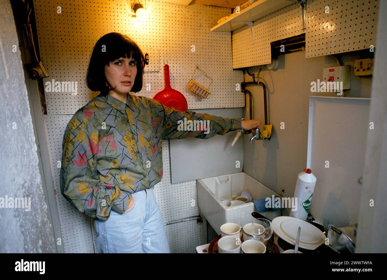 1990s kitchen uk hi-res stock photography and images - Alamy