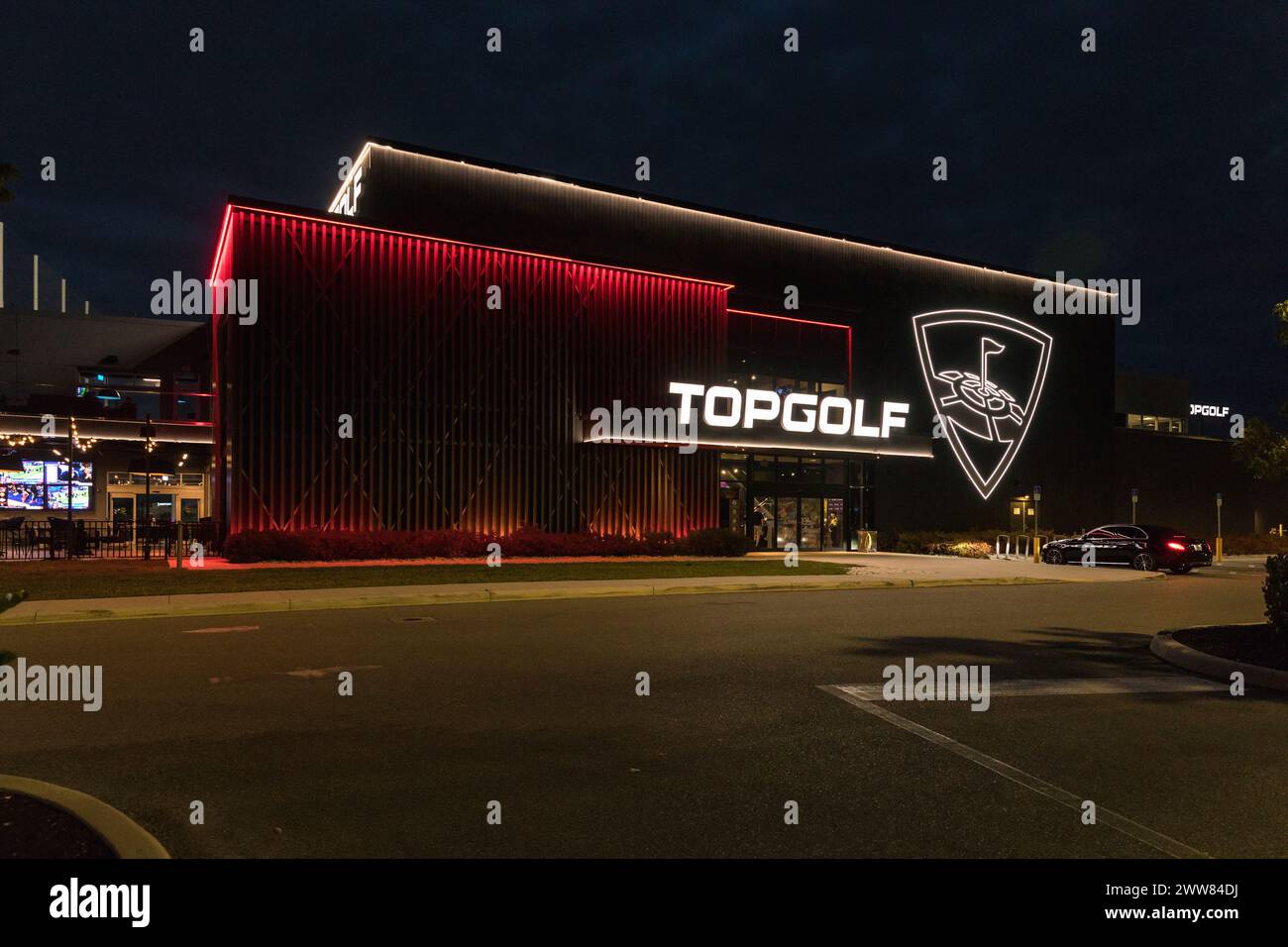 FORT MYERS, FLORIDA, USA - 2 MARCH 2024. The TopGolf building in the ...