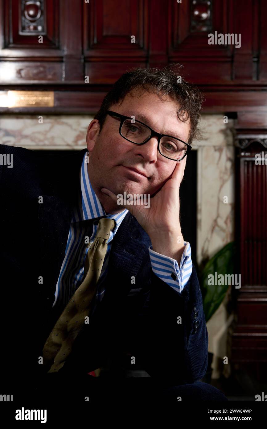 Tom hodgkinson the bad grammar award hi-res stock photography and ...