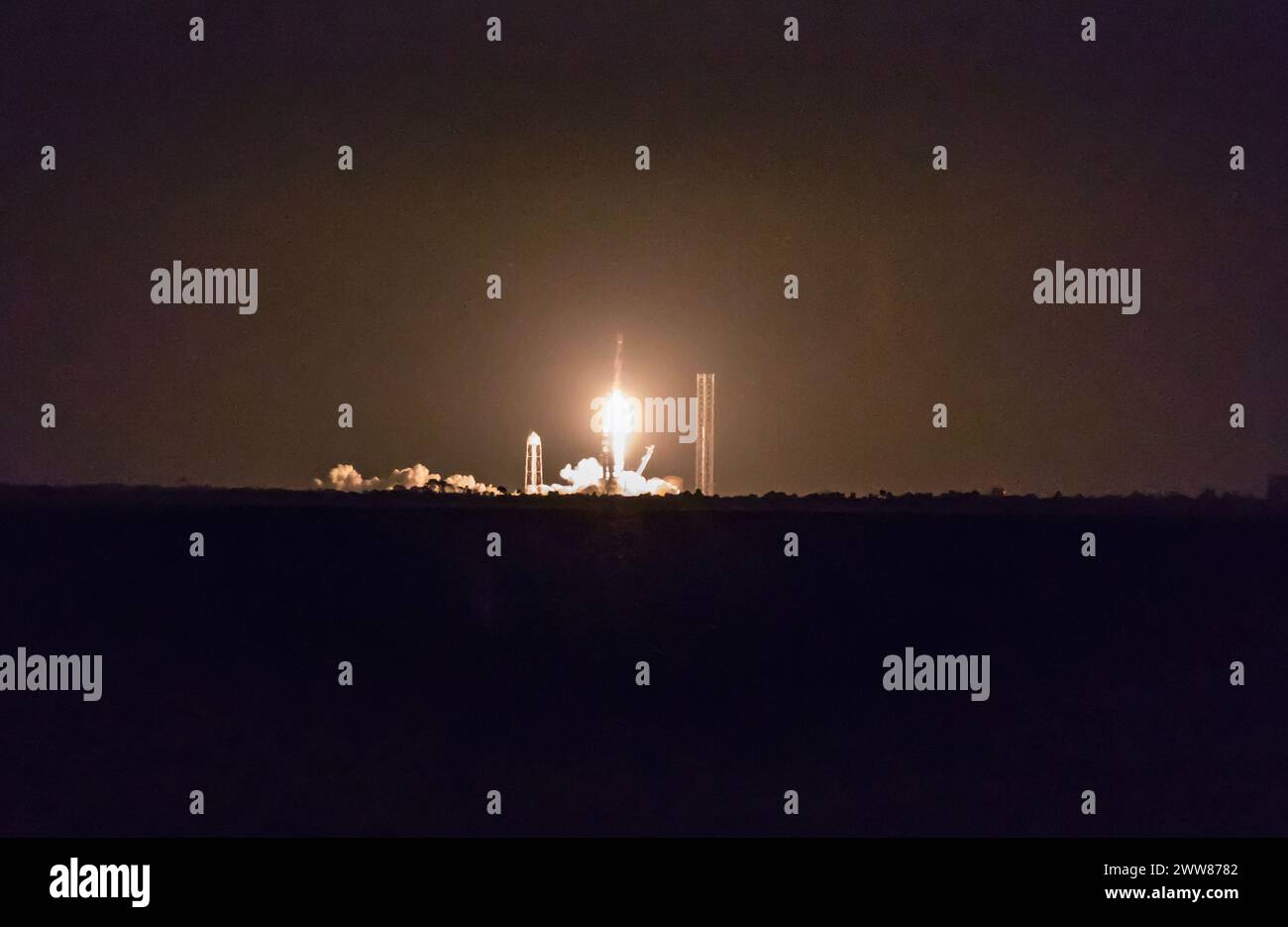 CAPE CANAVERAL, FLORIDA - 15 MARCH 2024. Evening launch of the FALCON 9 ...