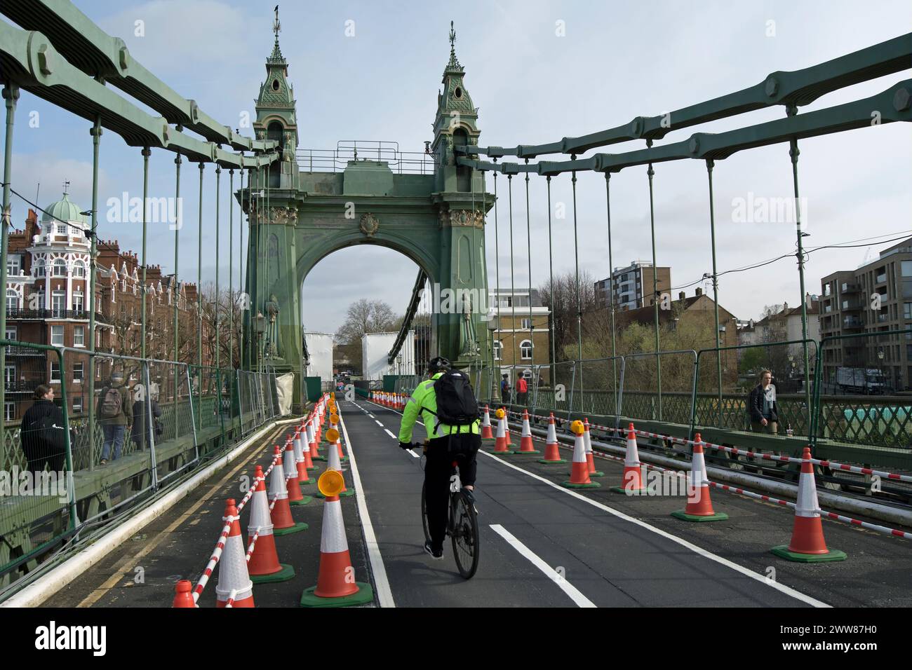 Uses for bridges hi-res stock photography and images - Alamy