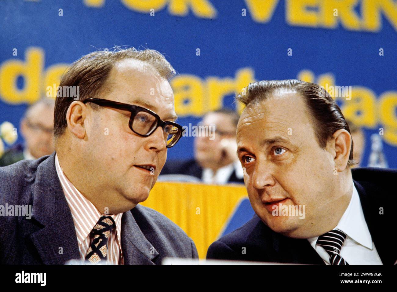 Hans Ertl und Hans Dietrich Genscher FDP Archiv Foto Hans Ertl und Hans ...