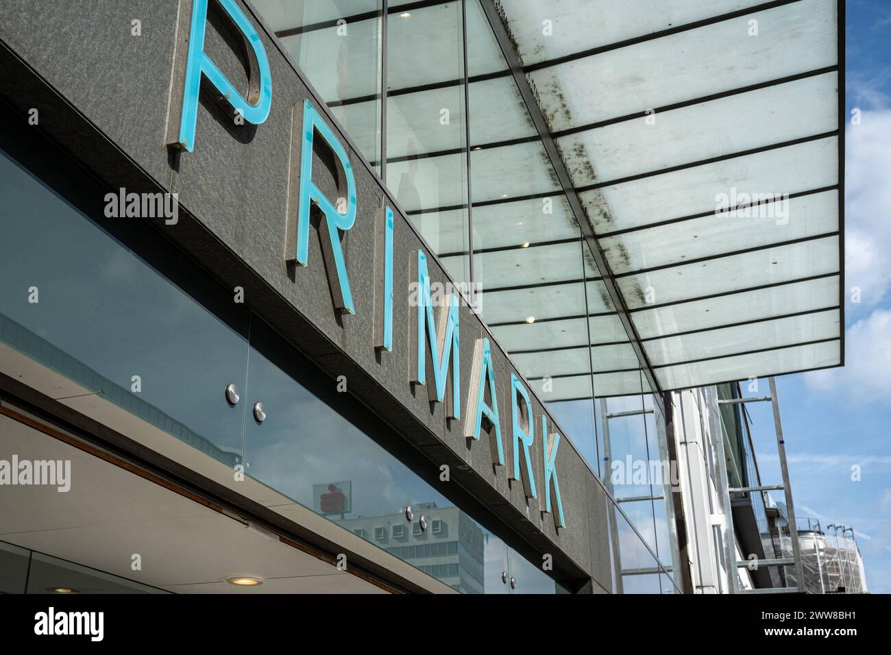 Wenn logo hi-res stock photography and images - Alamy