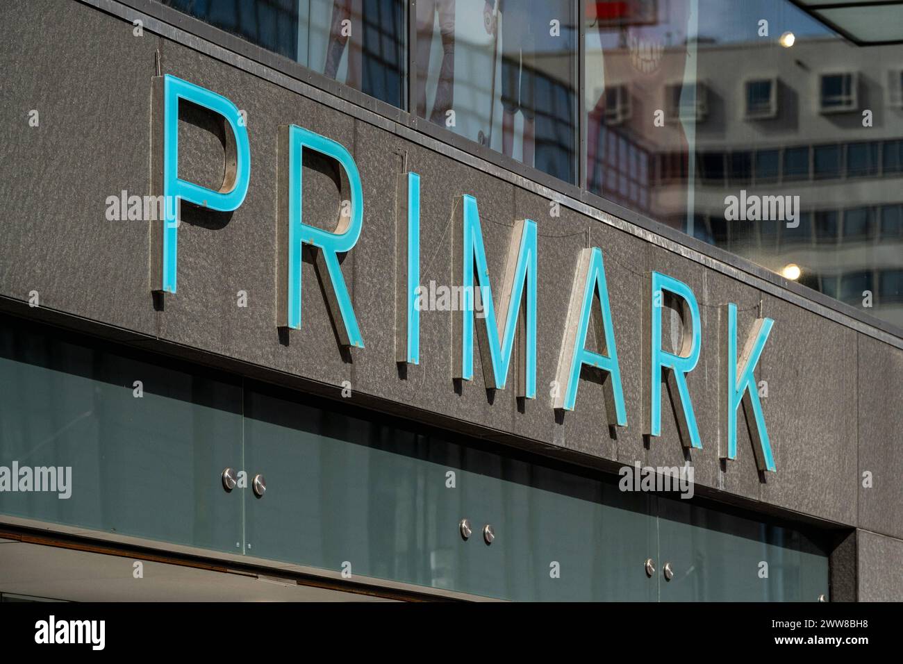 Wenn logo hi-res stock photography and images - Alamy