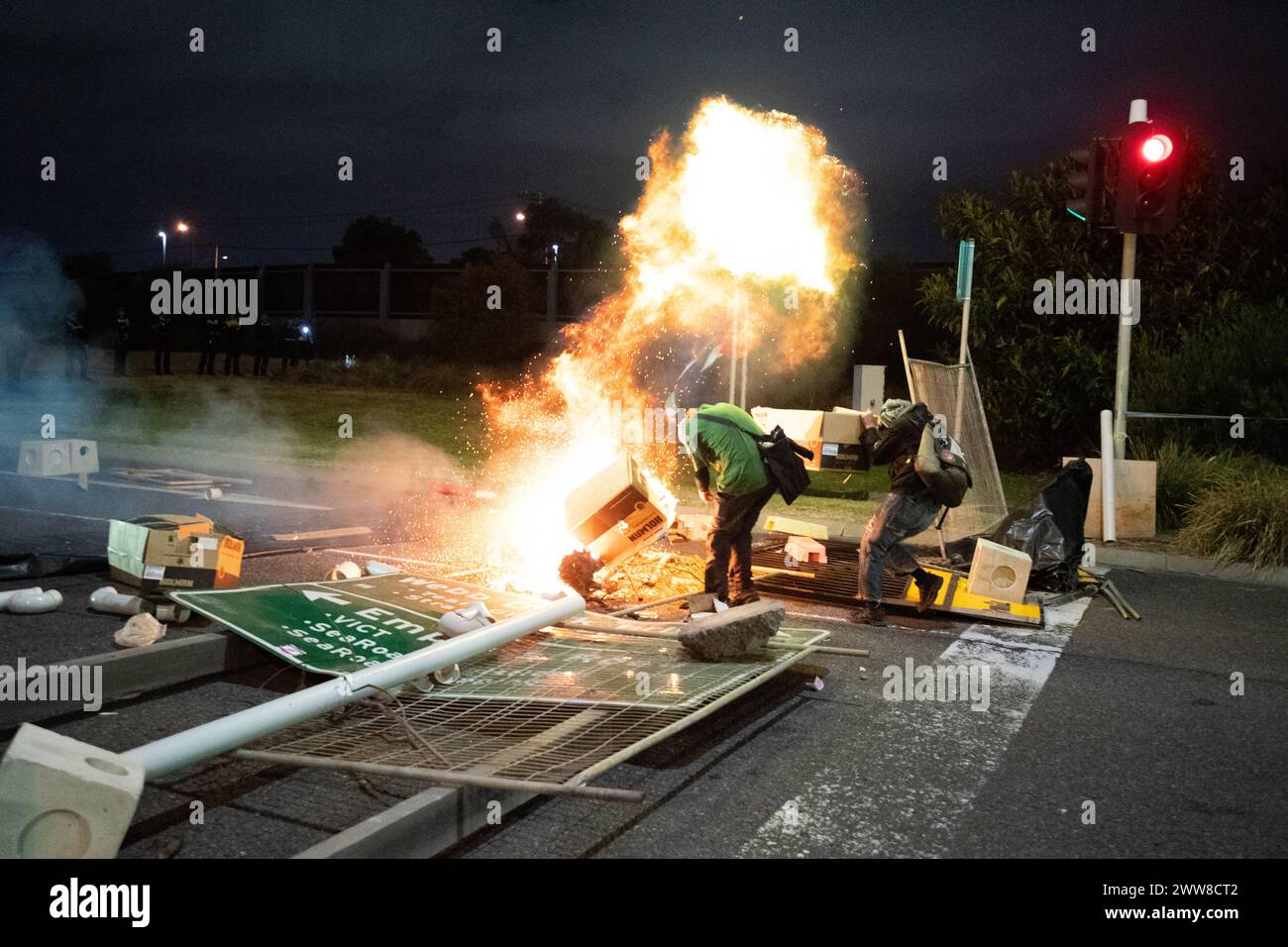 Flashbang explosion hi-res stock photography and images - Alamy