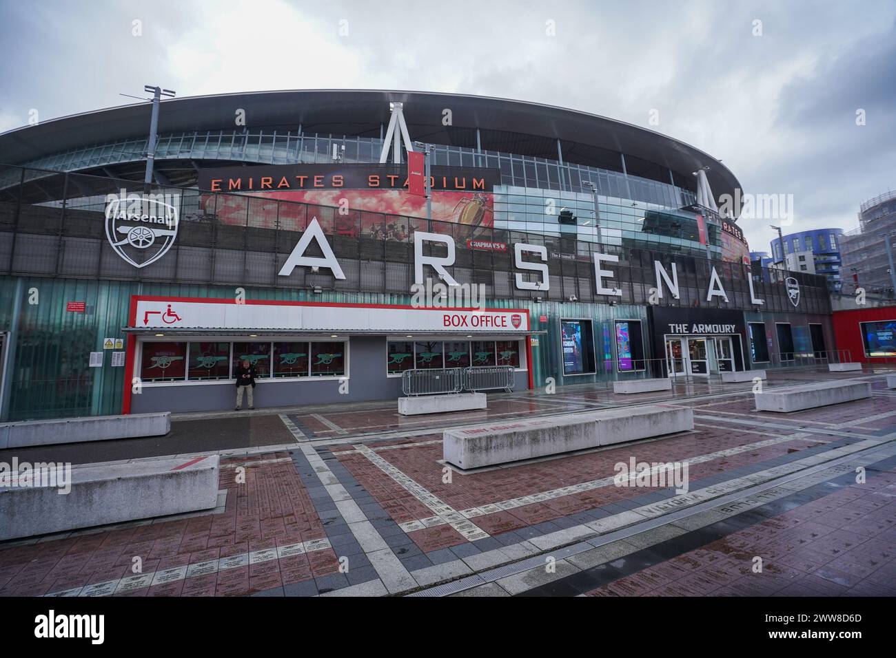 Arsenal emirates stadium north hi-res stock photography and images - Alamy