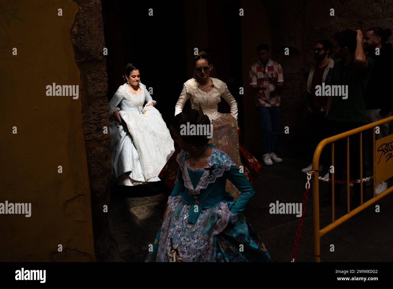 Fallera parade hi-res stock photography and images - Alamy