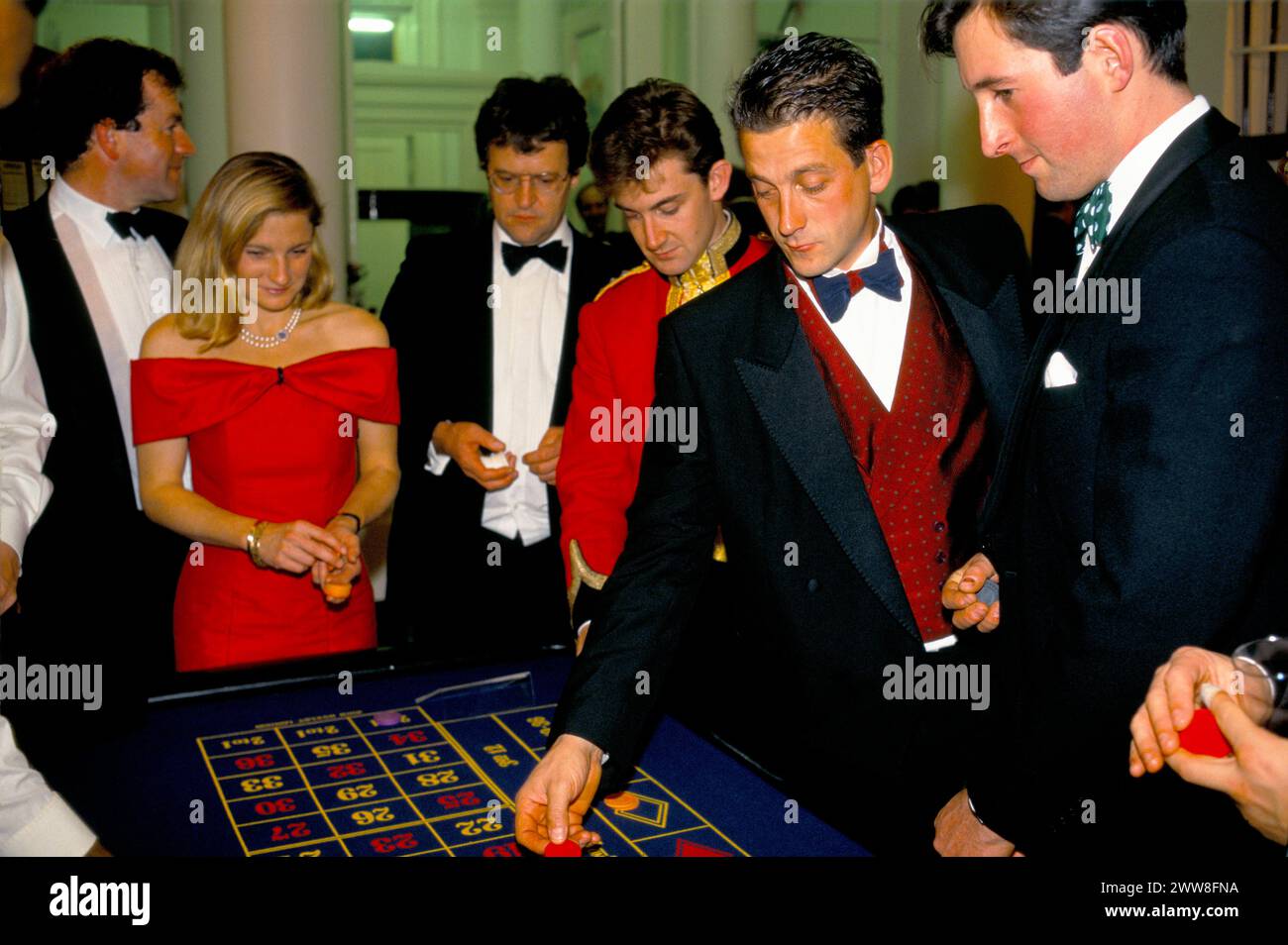 1990s britain young people hi-res stock photography and images - Alamy