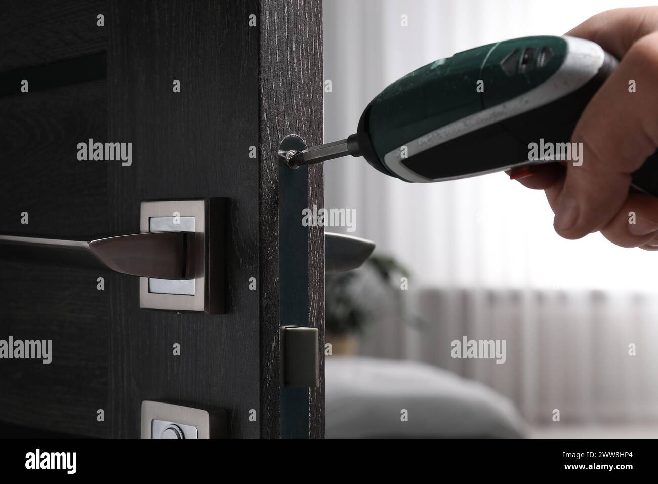 Repair set hi-res stock photography and images - Alamy