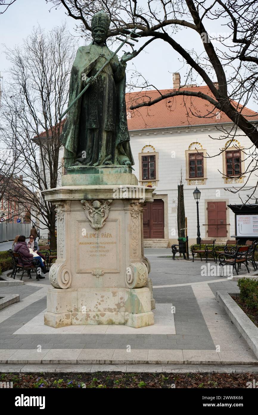 Statue of Pope Innocent XI Stock Photo - Alamy
