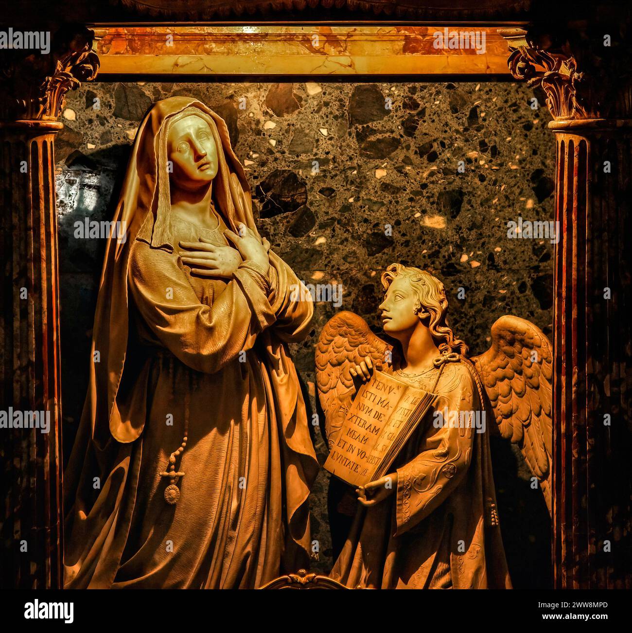 Saint francesca romana church hi-res stock photography and images - Alamy