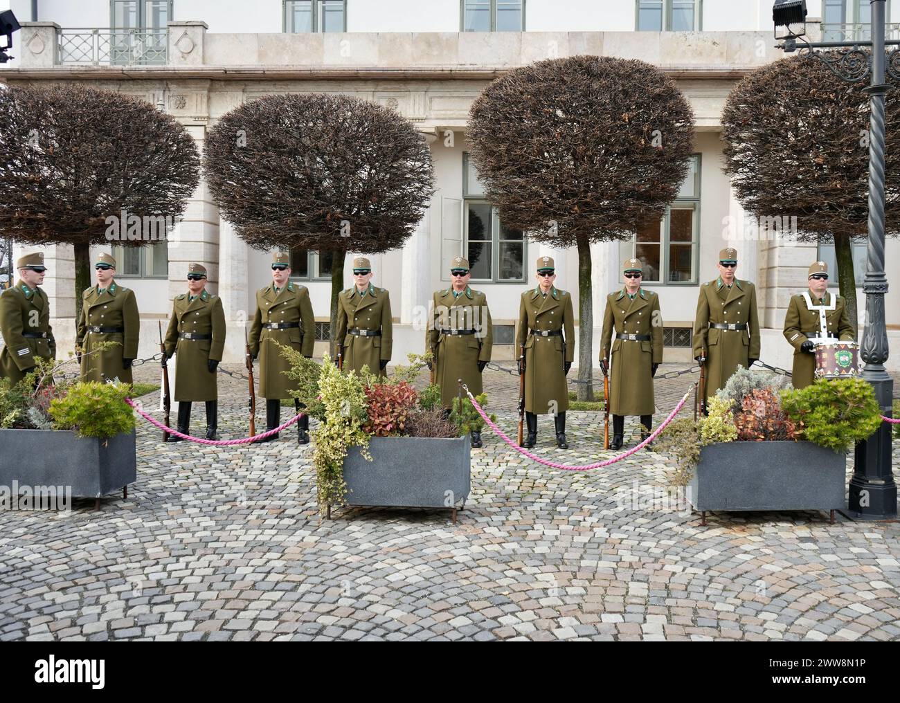 Soldiers of The 32nd Budapest Guard and Ceremonial Regiment on guard at ...