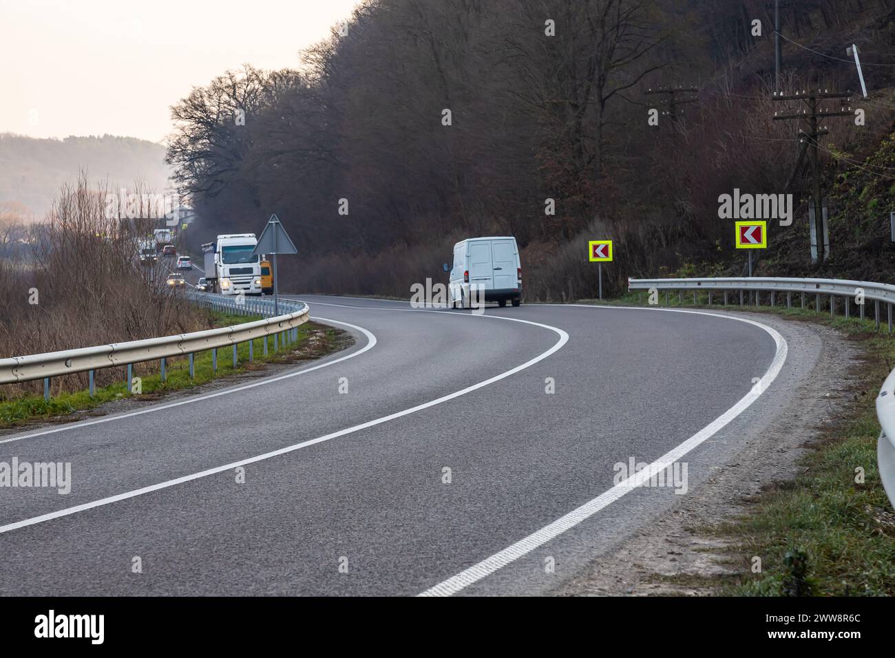Road turns right environment hi-res stock photography and images - Alamy