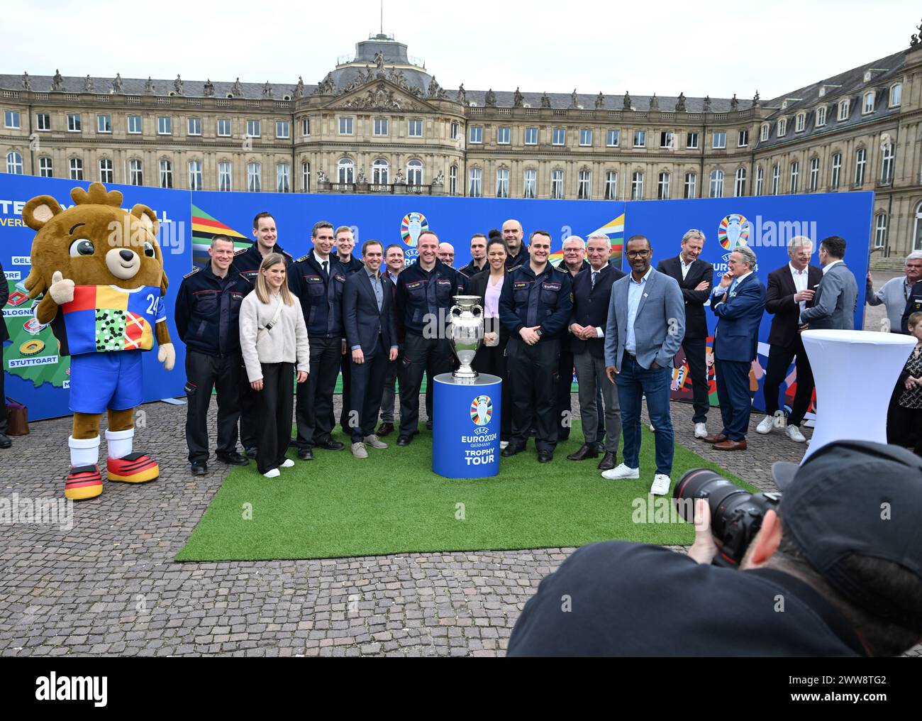 Stuttgart, Germany. 22nd Mar, 2024. Firefighters and celebrities have ...