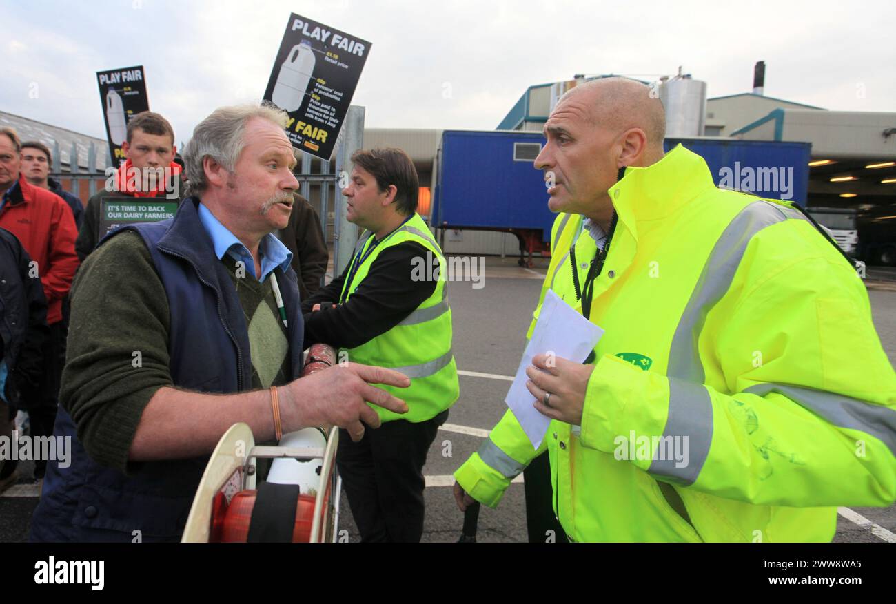 19/07/12 ***VIDEO AVAILABLE ON REQUEST***..Farmers for Action protestor ...