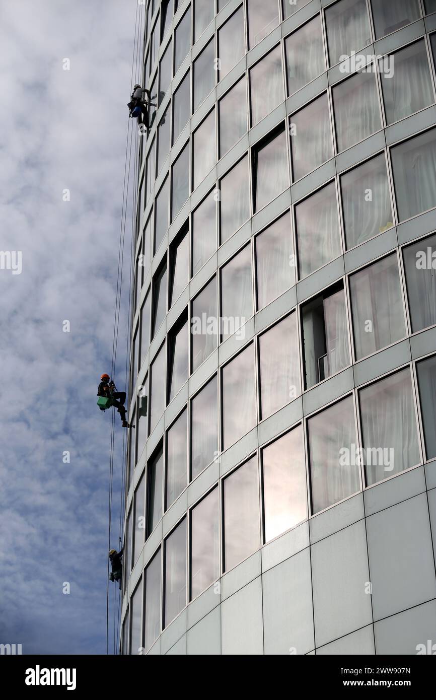 21/08/13 The iconic ‘Rotunda’ building, central Birmingham Spare a ...