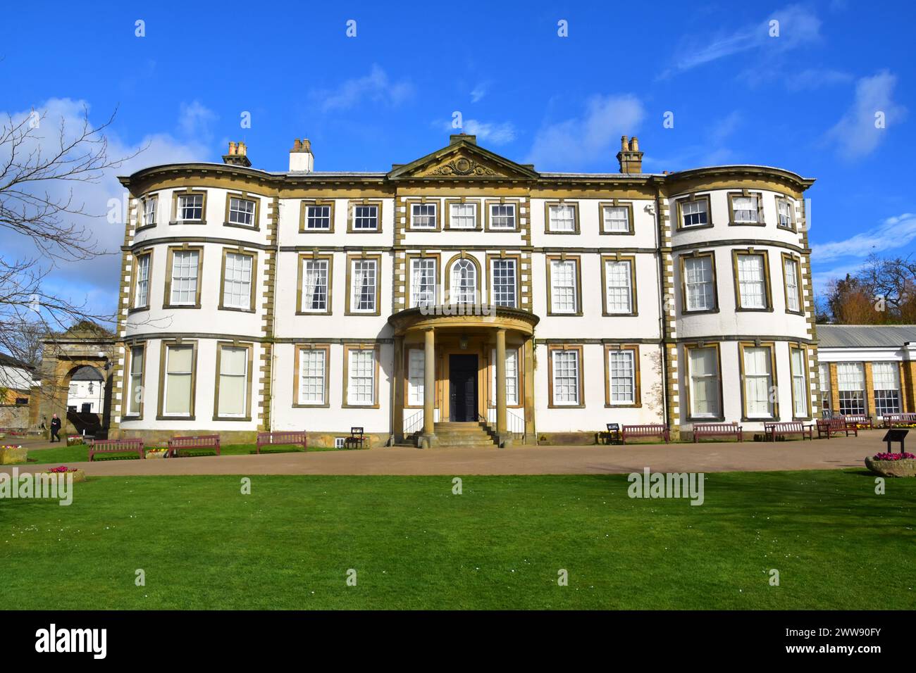 Sewerby hall hi-res stock photography and images - Alamy