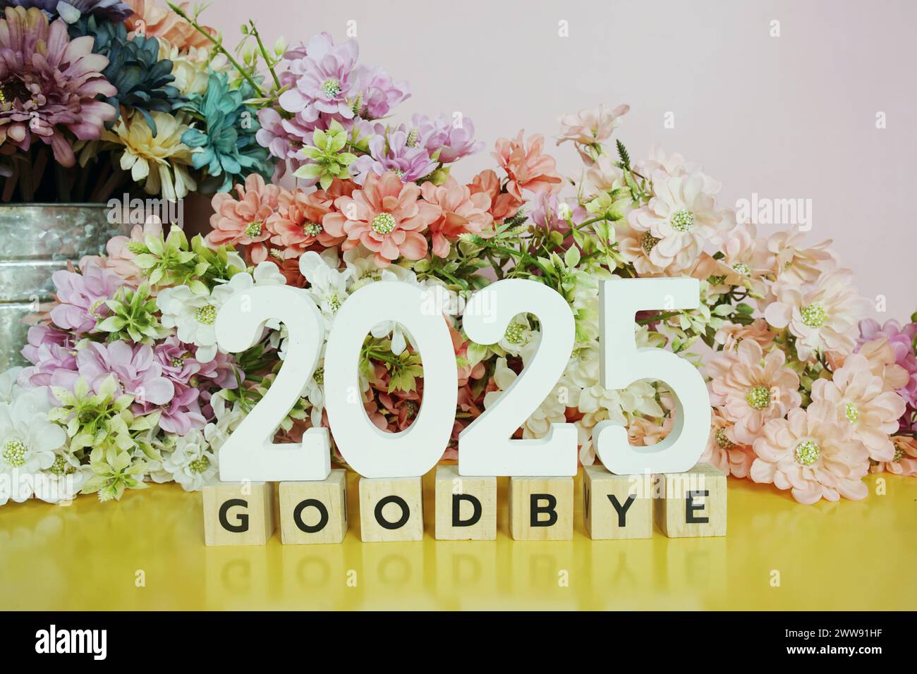 December 2025 banner sign hi-res stock photography and images - Alamy