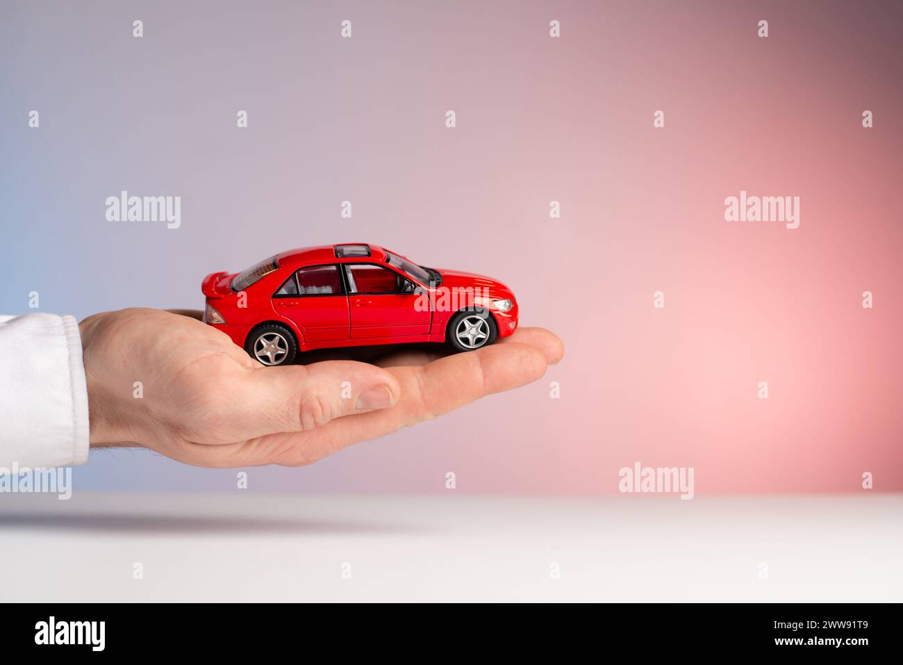 Women hand in wash car hi-res stock photography and images - Alamy
