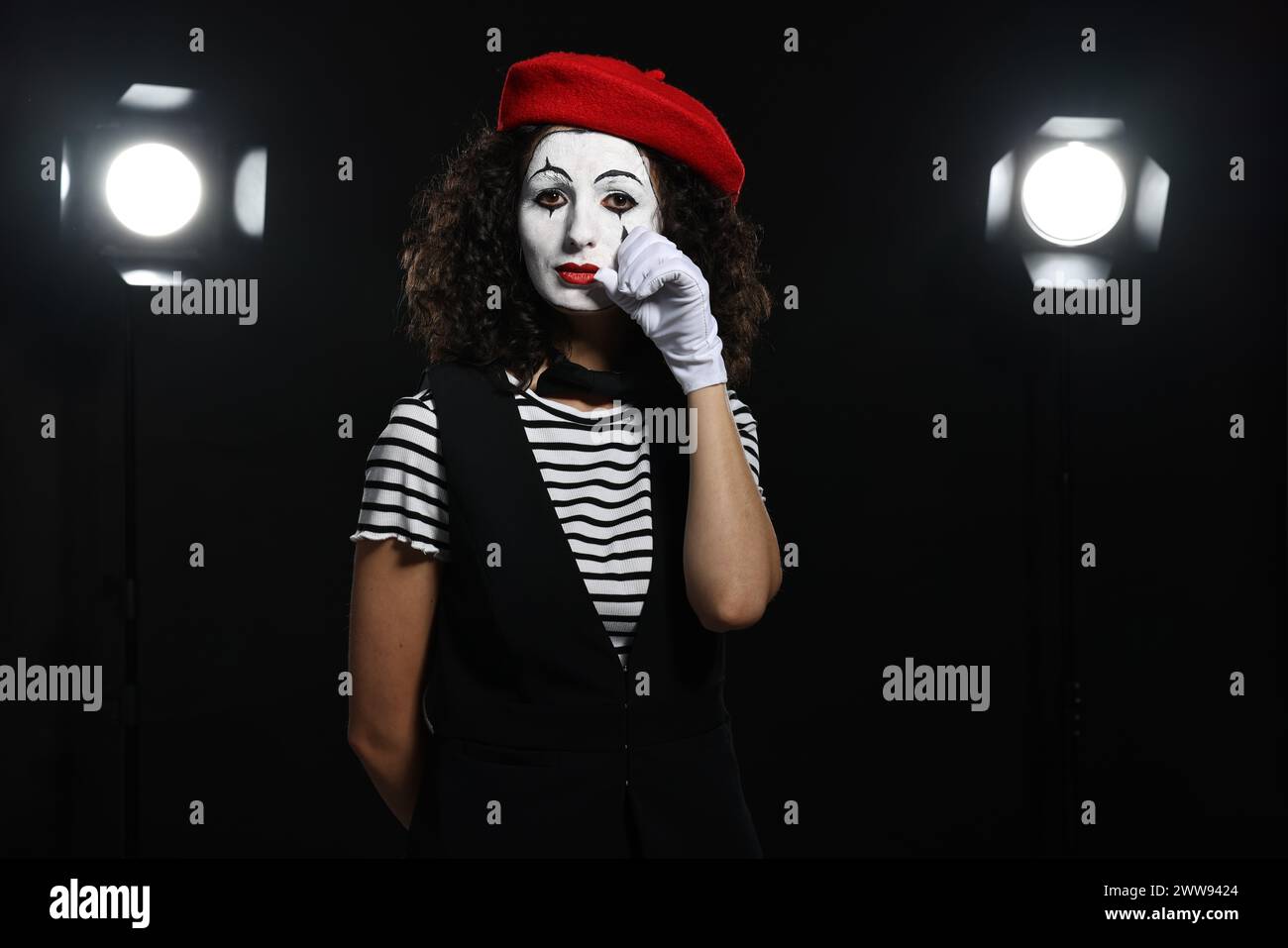 Mime costume hi-res stock photography and images - Alamy