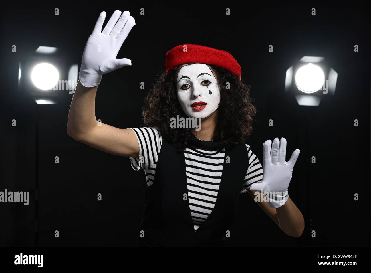 Mime costume hi-res stock photography and images - Alamy