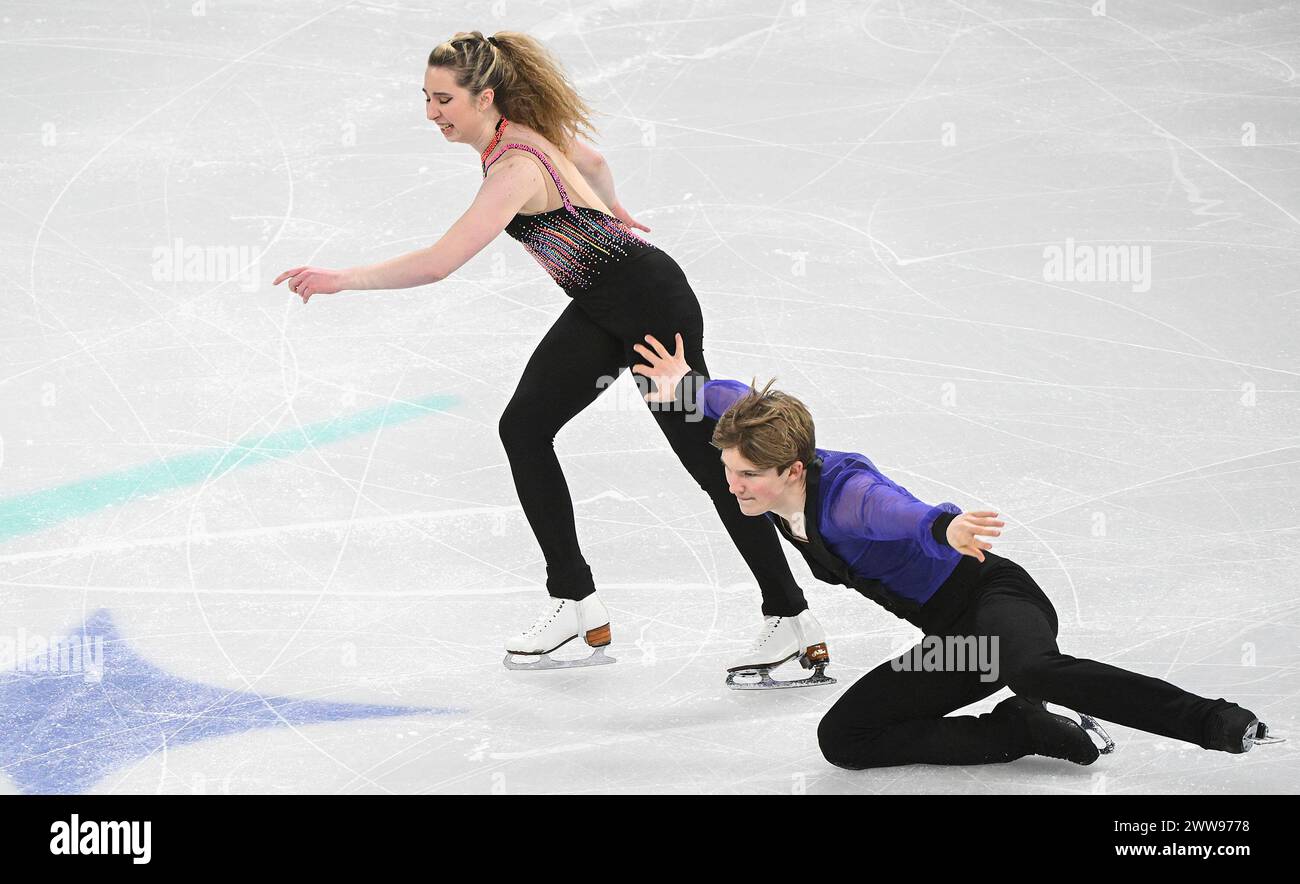 Emily Bratti and Ian Somerville perform their rhythm dance in the ice ...