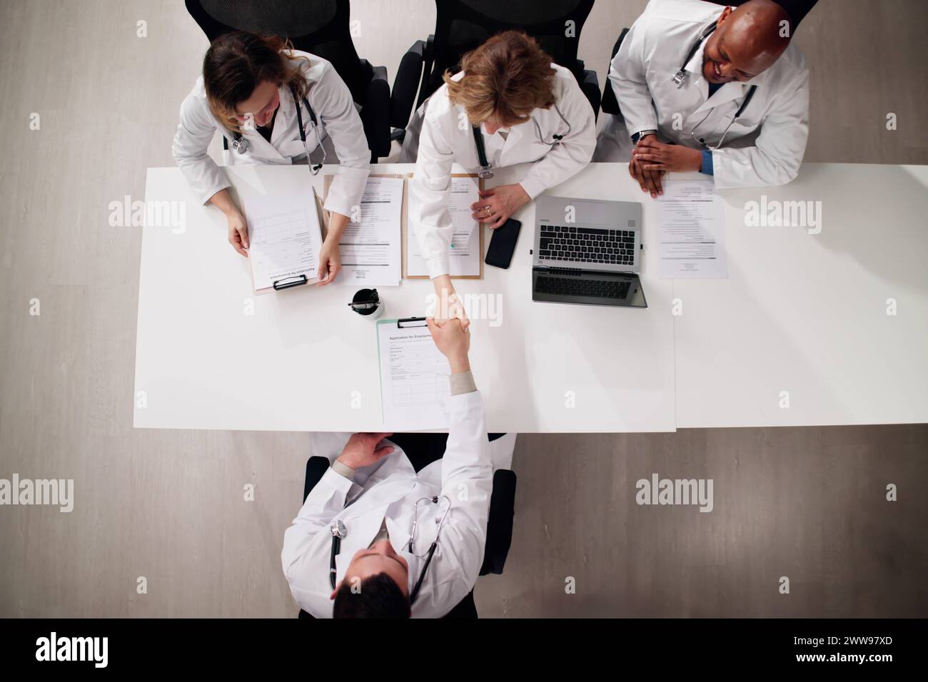 Scientist group interview hi-res stock photography and images - Alamy