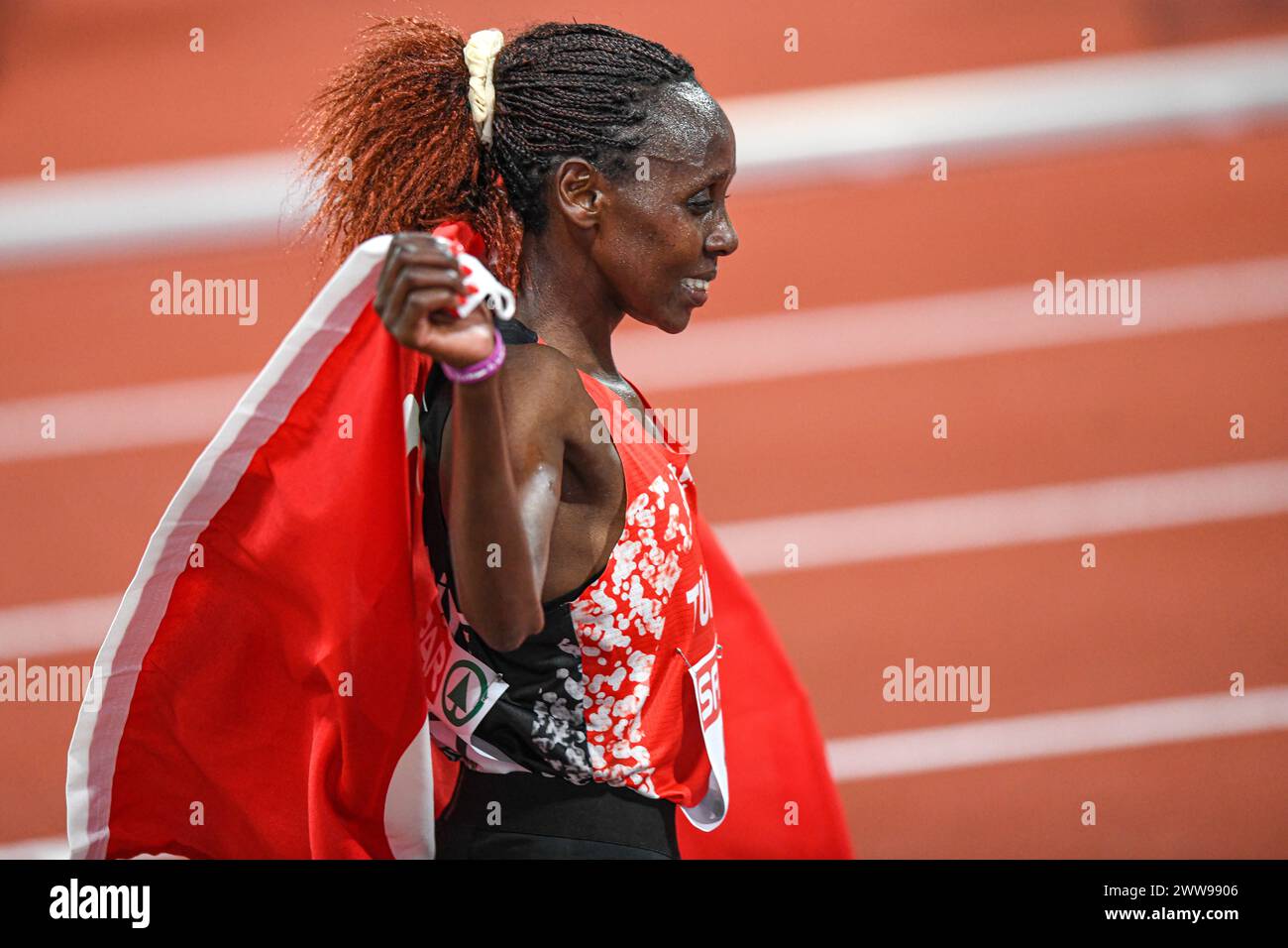 Yasemin Can (Turkey), Gold Medal. Women's 10,000 metres. European ...
