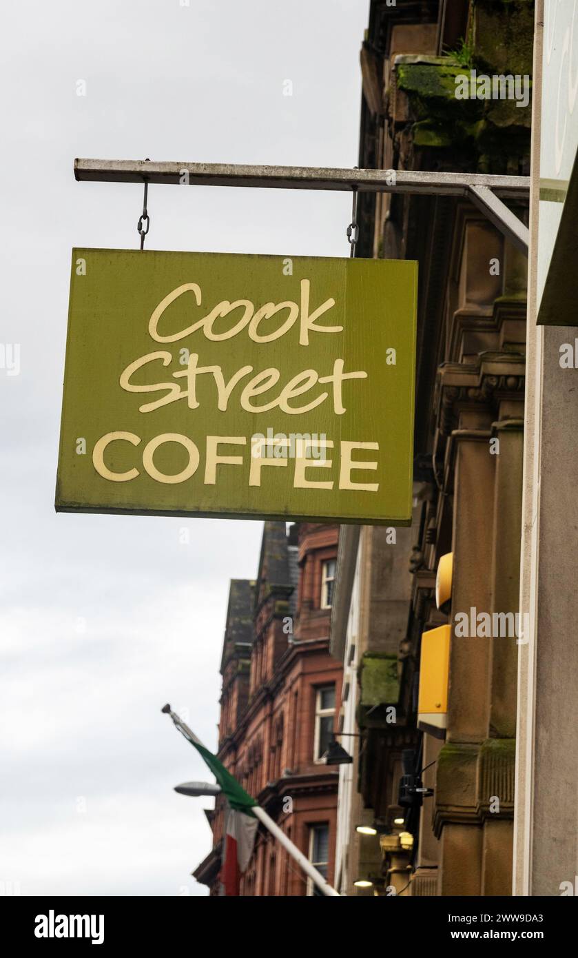 Castle coffee hi-res stock photography and images - Alamy