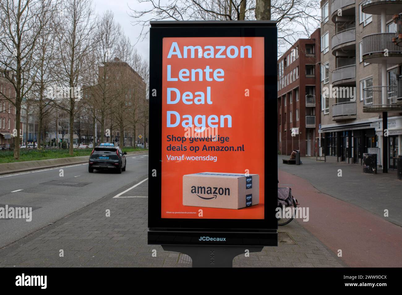 Amazon logo isolated hi-res stock photography and images - Alamy