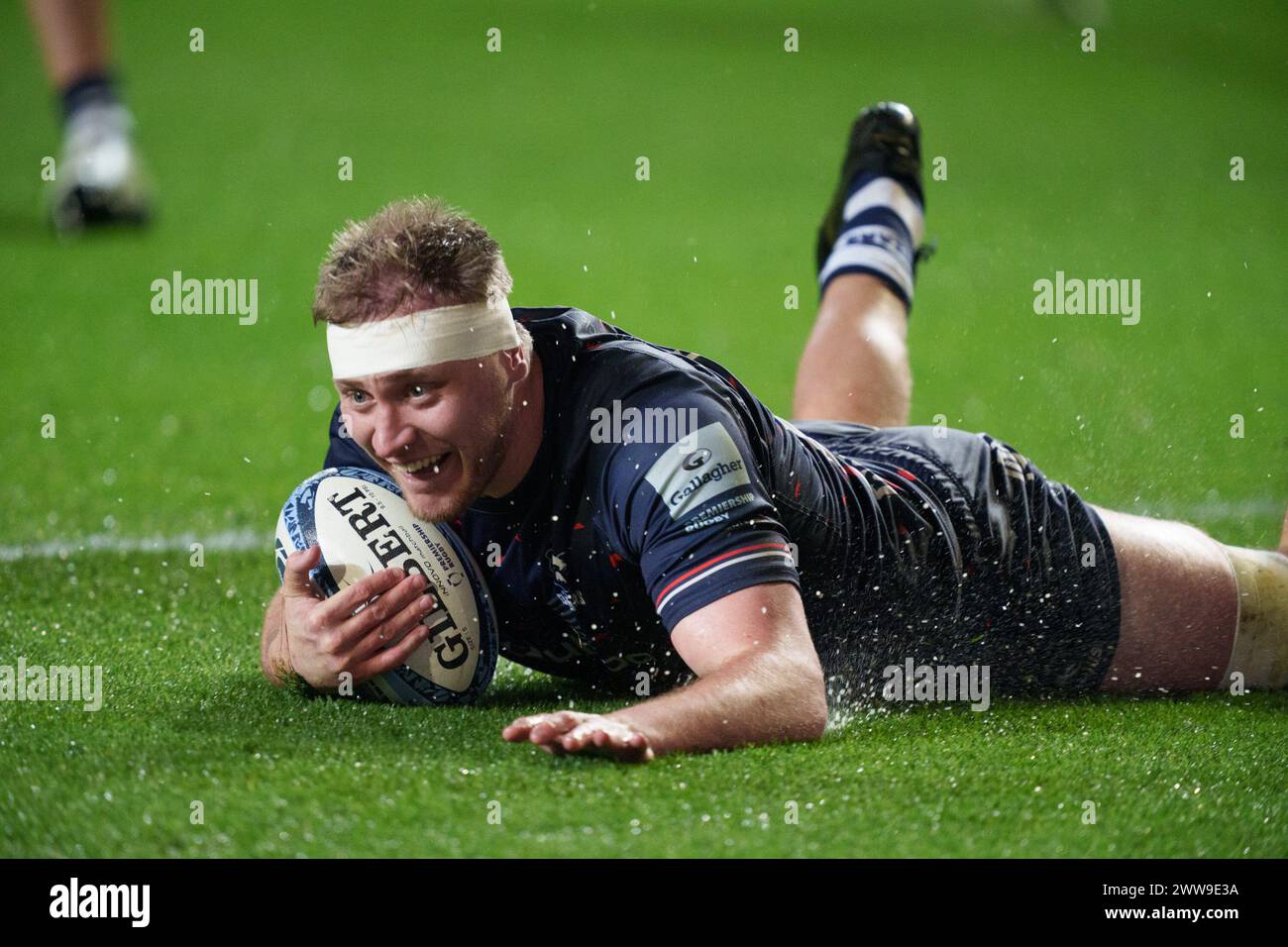Bristol, UK. 22nd Mar, 2024. Joe Batley of Bristol Bears scores the ...