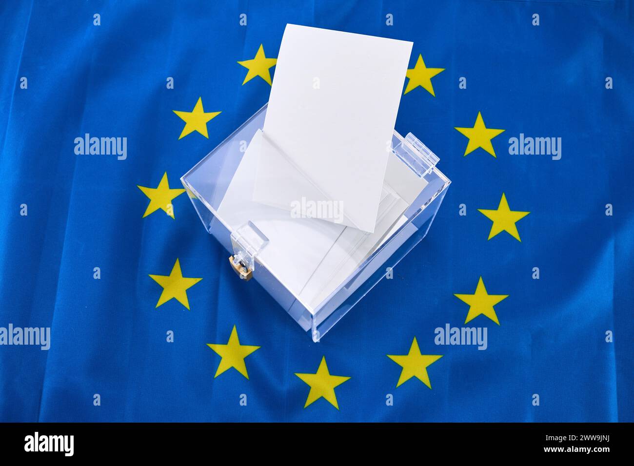 Voting elections box hi-res stock photography and images - Alamy