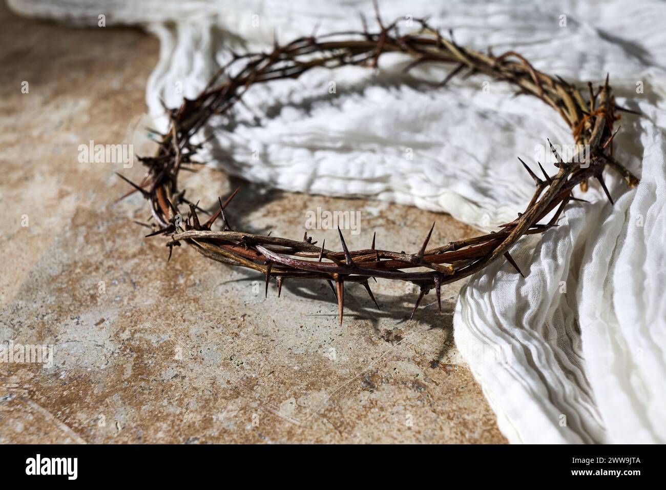 Easter background. Crown Of Thorns with white shroud. Crucifixion Of ...