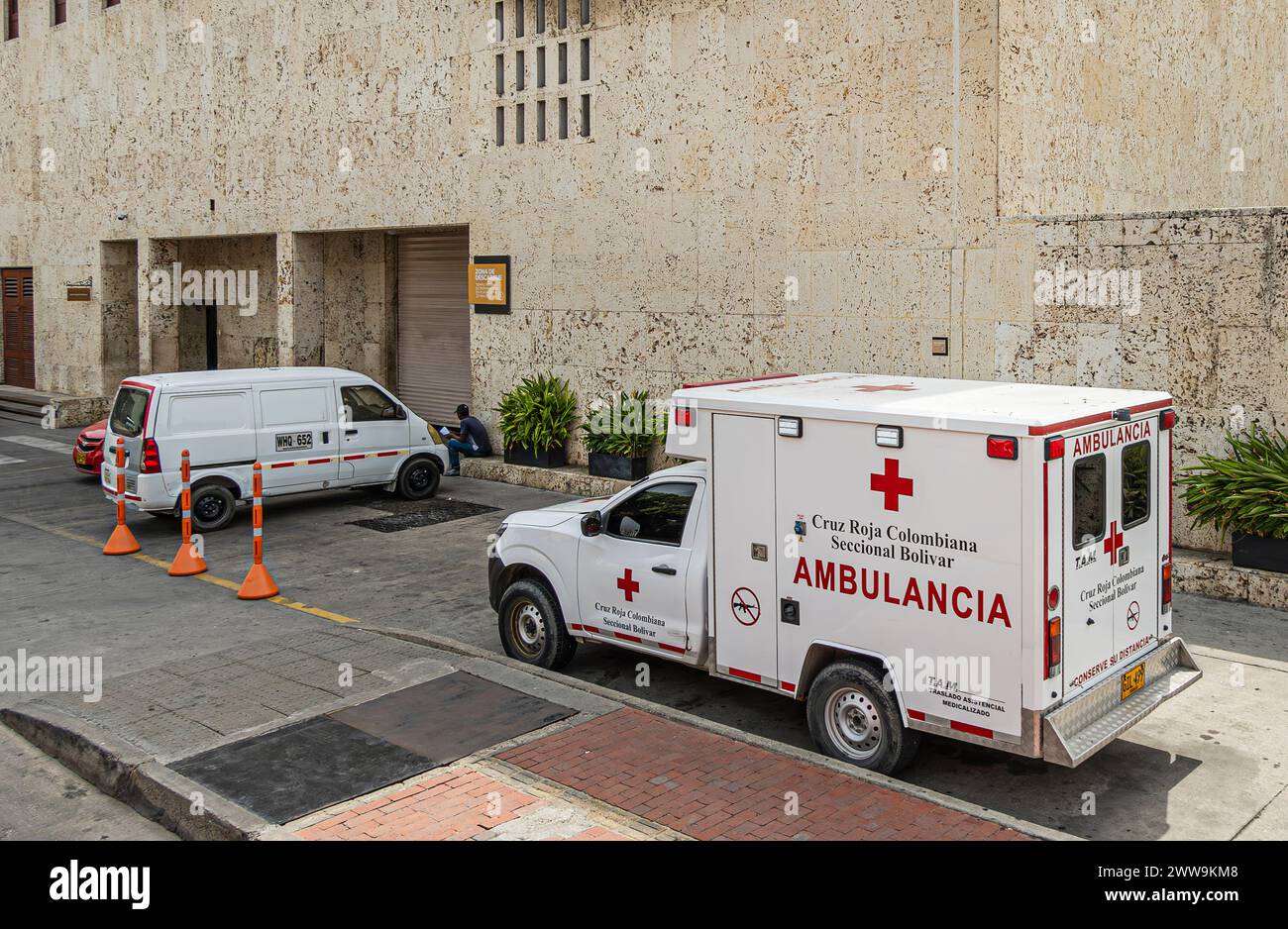 Cruz roja colombia hi-res stock photography and images - Alamy