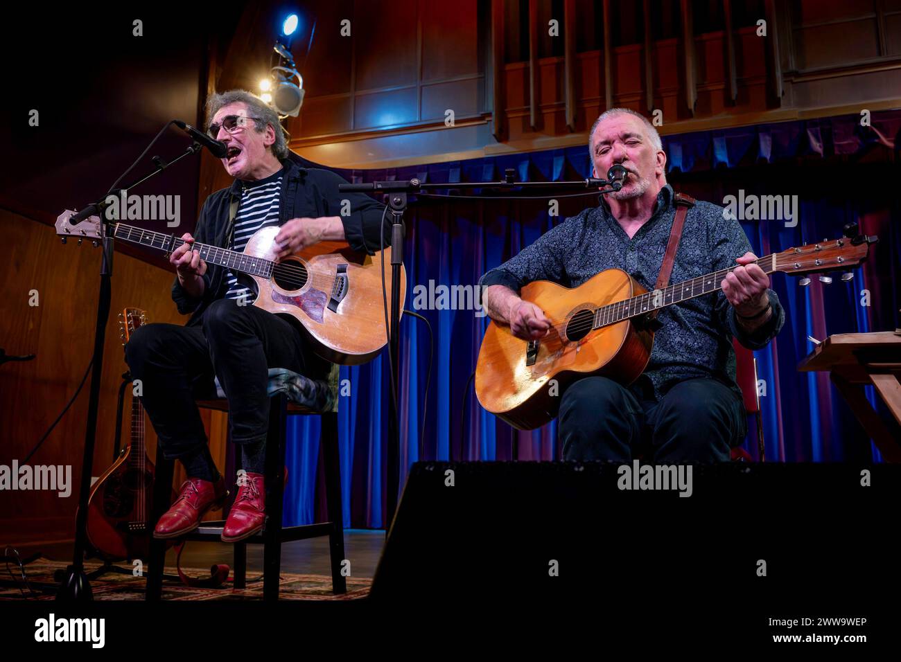Singer, songwriter Jez Lowe in concert with James Keelaghan Stock Photo ...