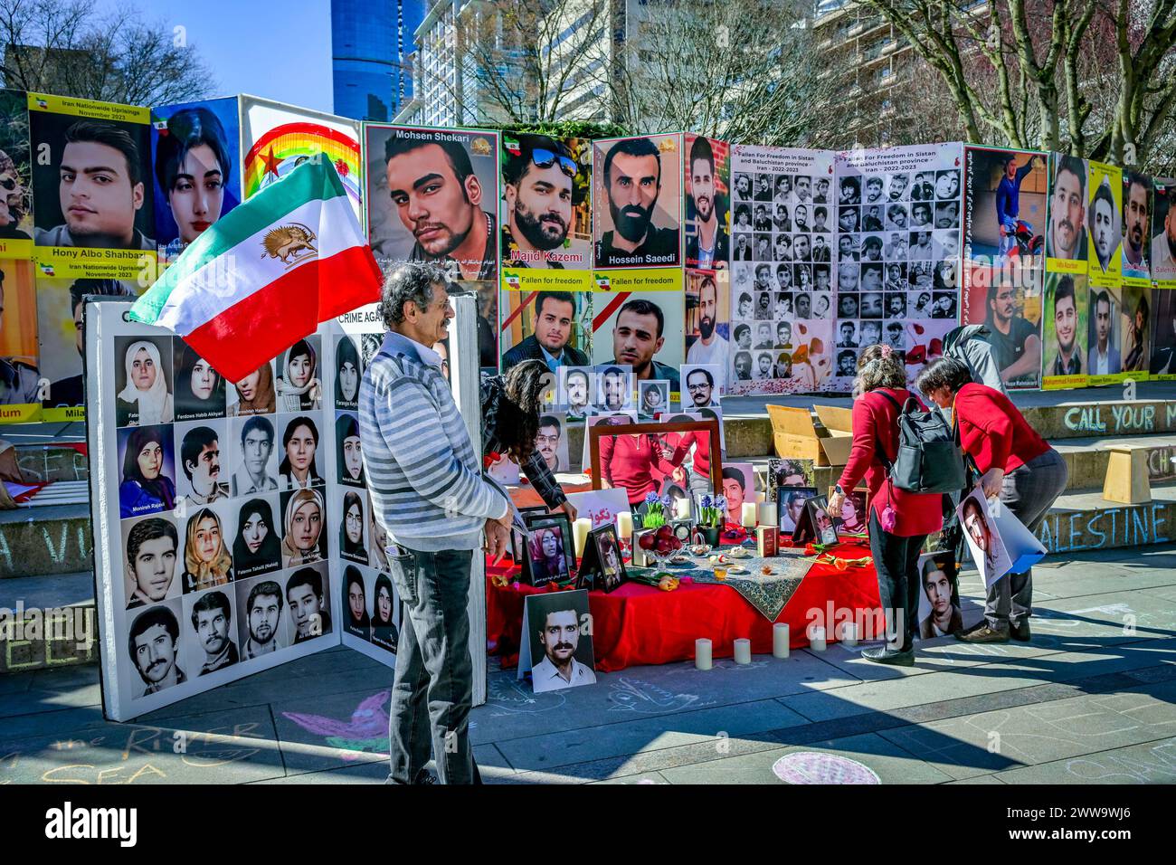 Iranian ex pats Fallen for Freedom Info installation denouncing Iranian ...