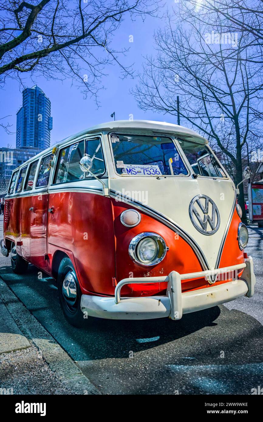 Vintage Volkswagen van, VW microbus, van Stock Photo - Alamy