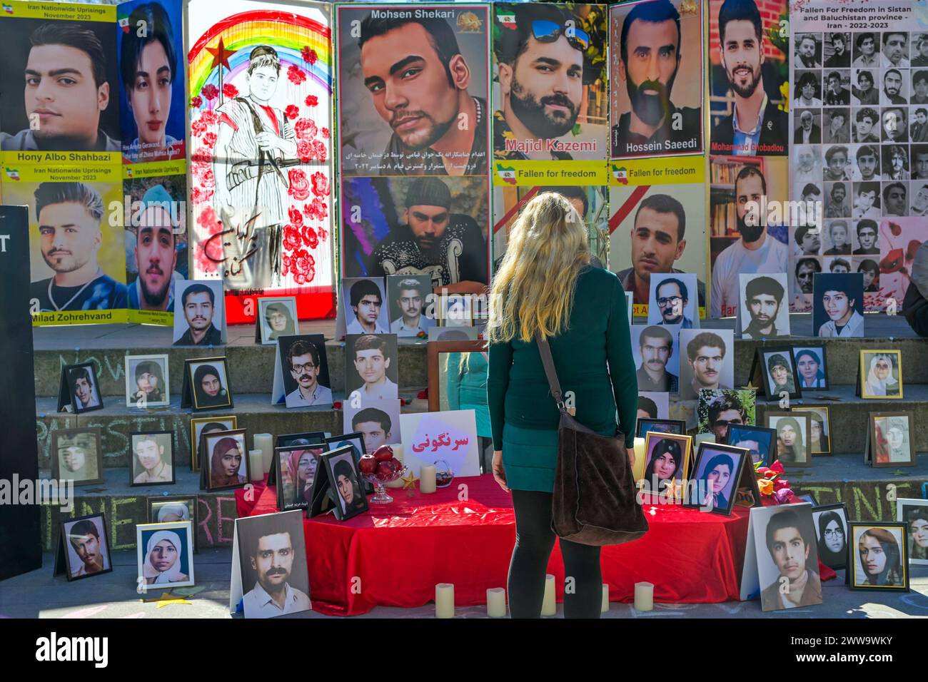 Installation denouncing hi-res stock photography and images - Alamy