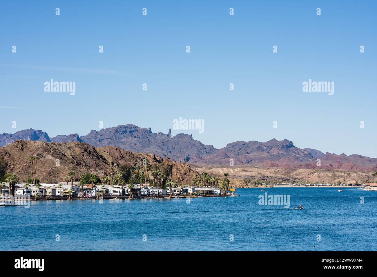 Campgrounds and resorts along the Colorado River below the Parker Dam ...