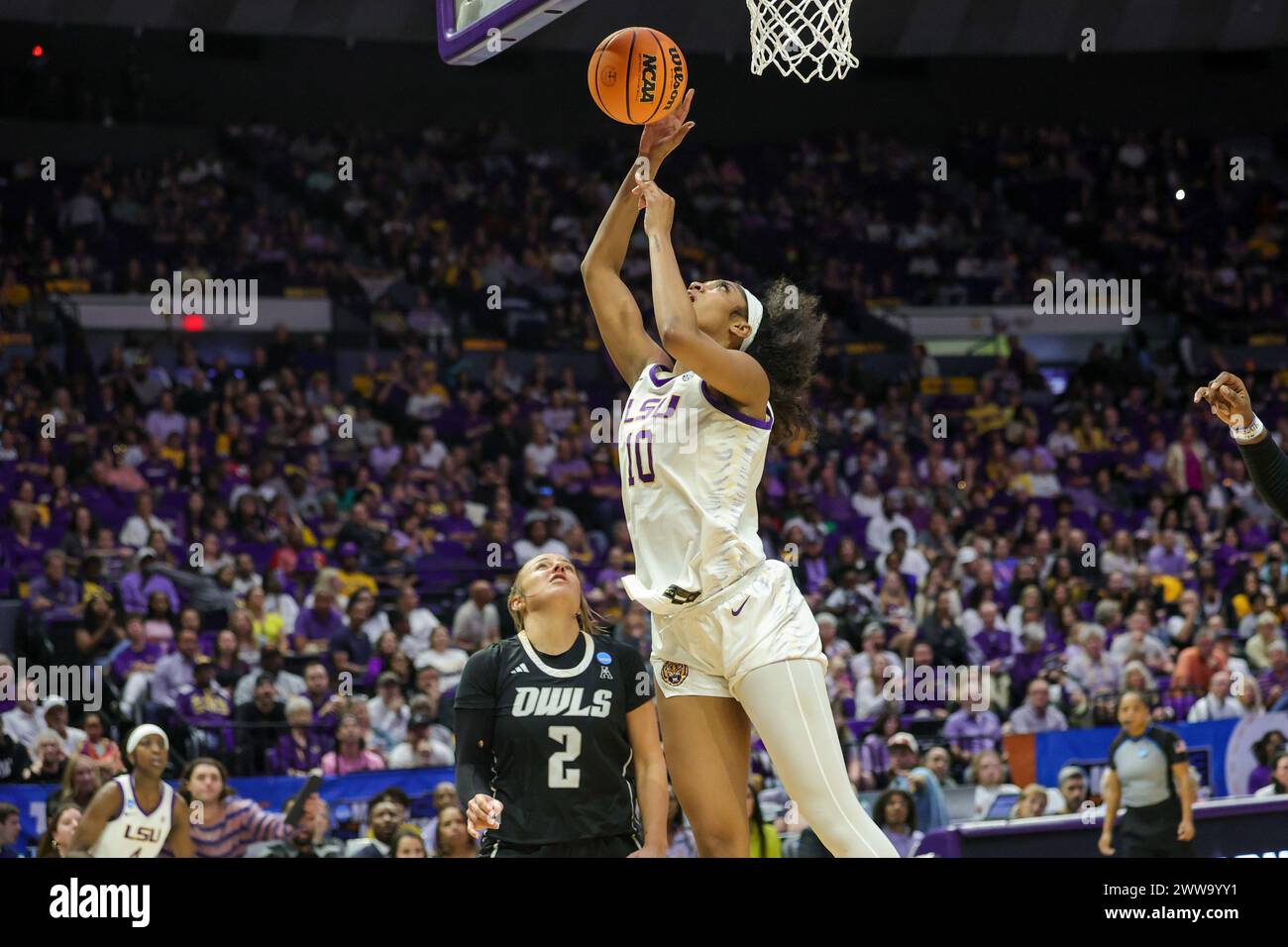 Baton Rouge, LA, USA. 22nd Mar, 2024. LSU's Angel Reese (10) puts up a ...
