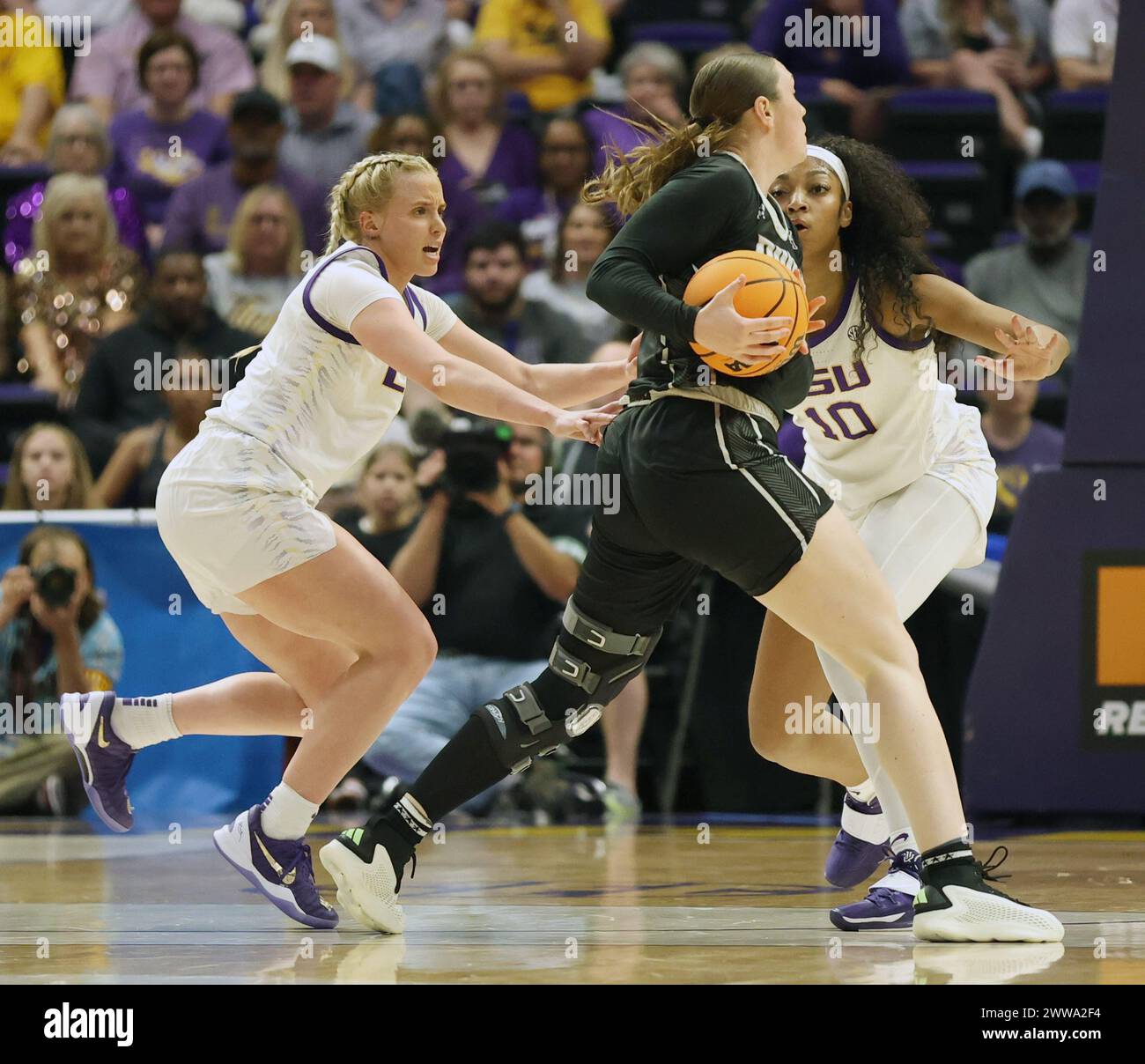 Baton Rouge, USA. 22nd Mar, 2024. Rice Owls guard Emily Klaczek (2) is ...