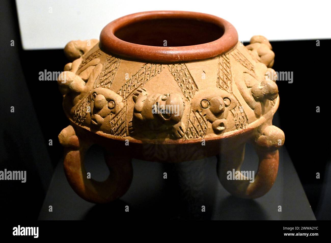 SAN JOSÉ, SAN JOSÉ PROVINCE, COSTA RICA: The Jade Museum and of Pre ...