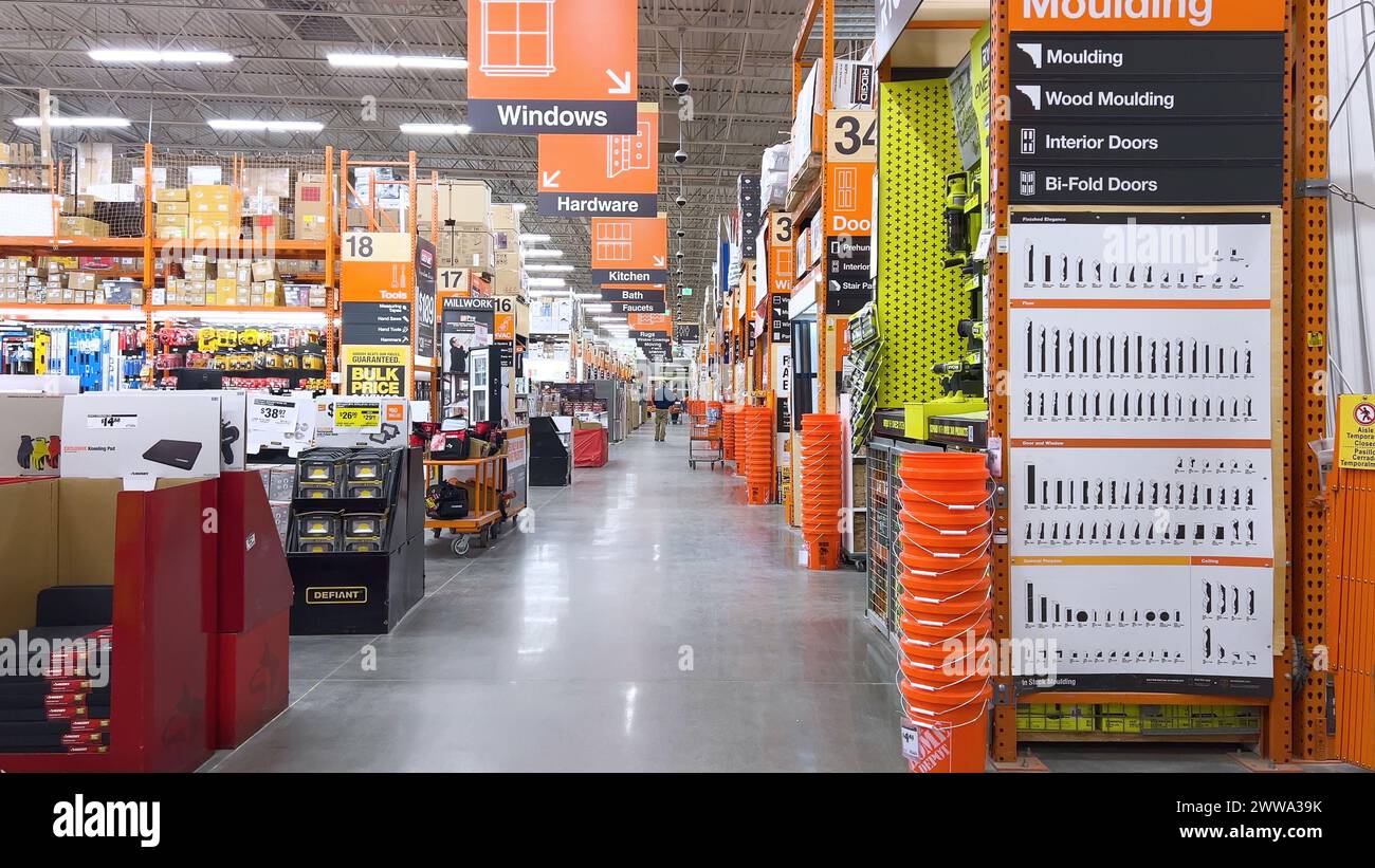 Efficient Aisle Organization at Home Improvement Store Stock Photo - Alamy
