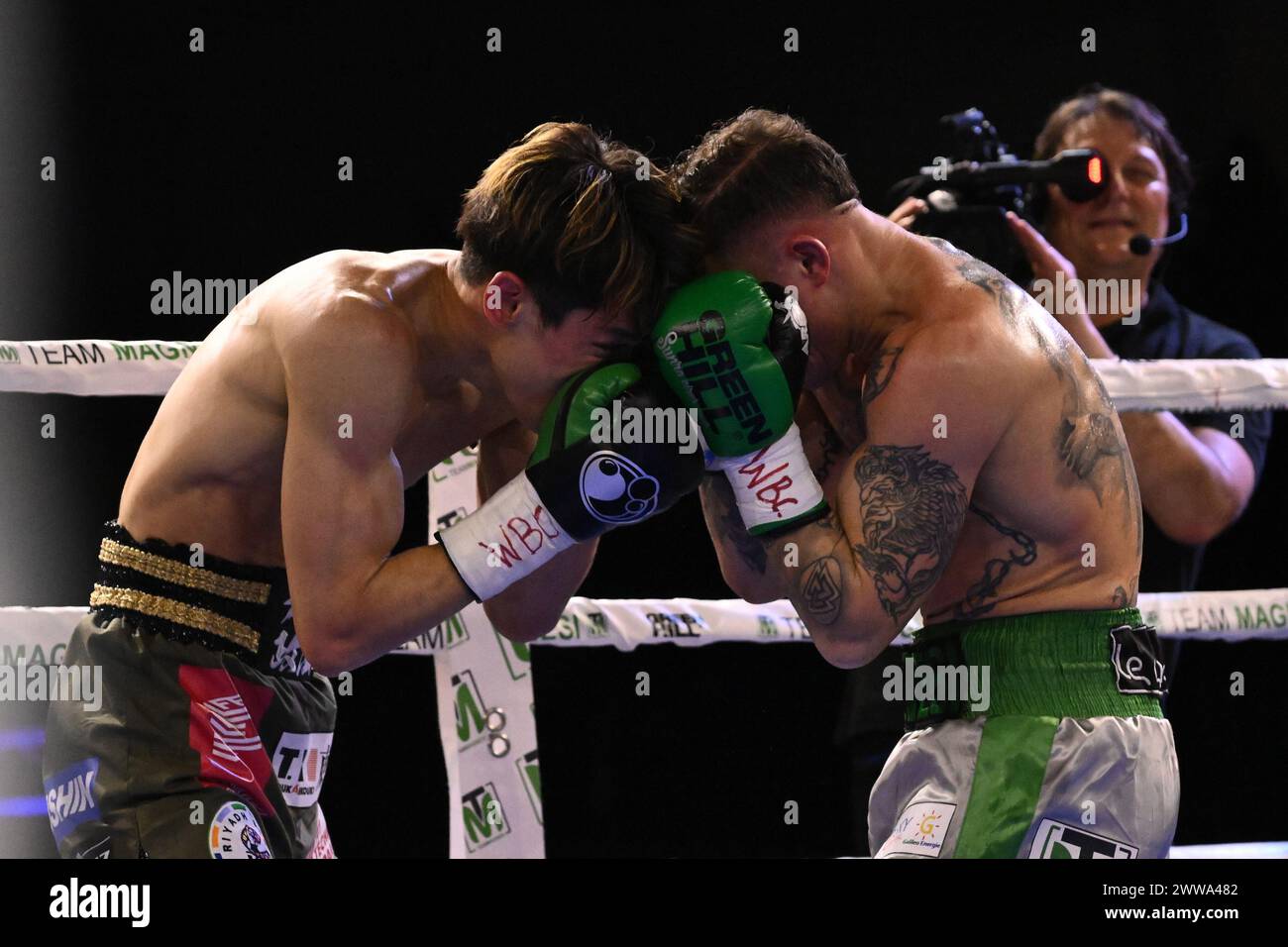 Superfeather hi-res stock photography and images - Alamy