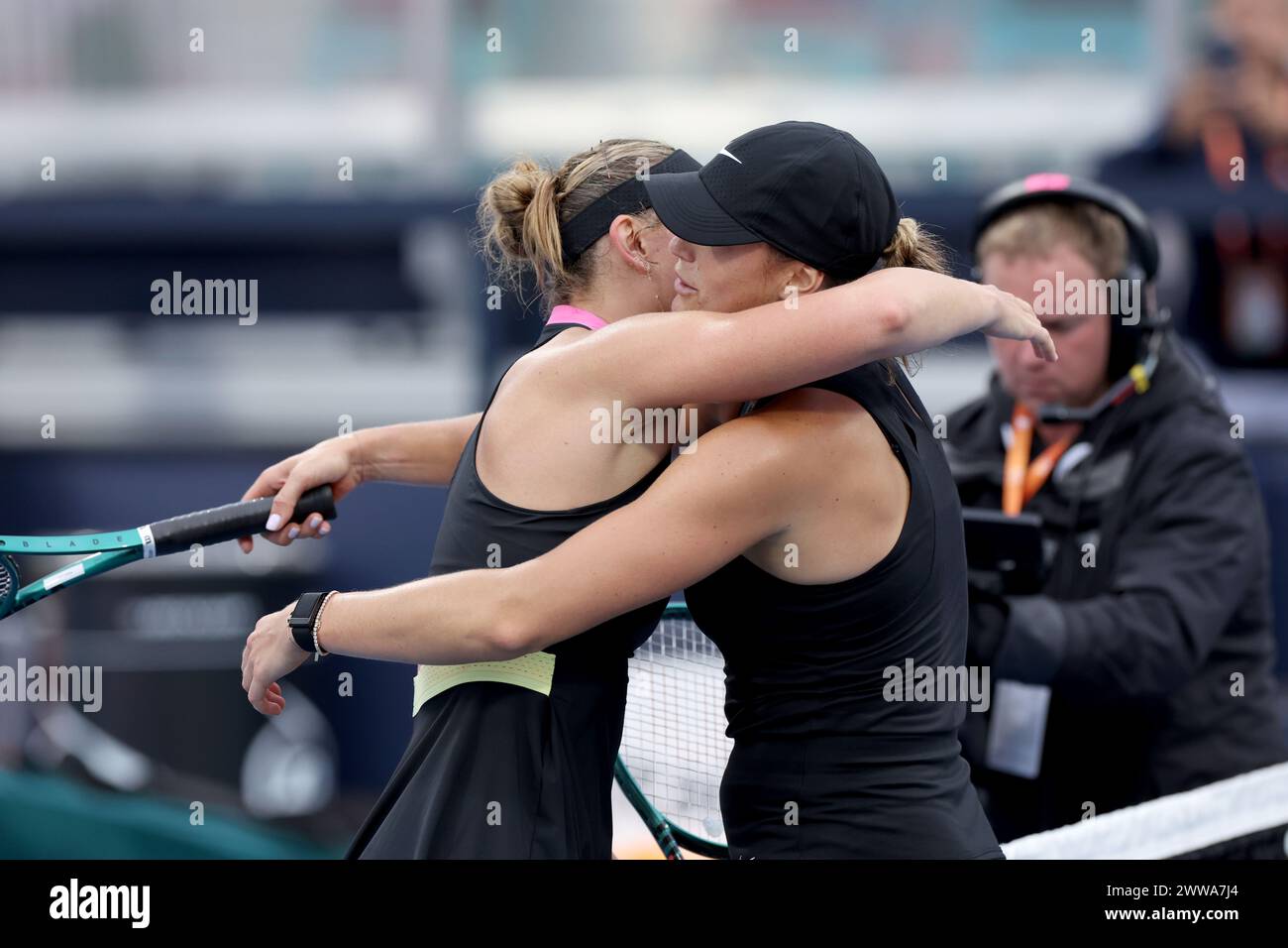 Paula badosa coach hi-res stock photography and images - Alamy