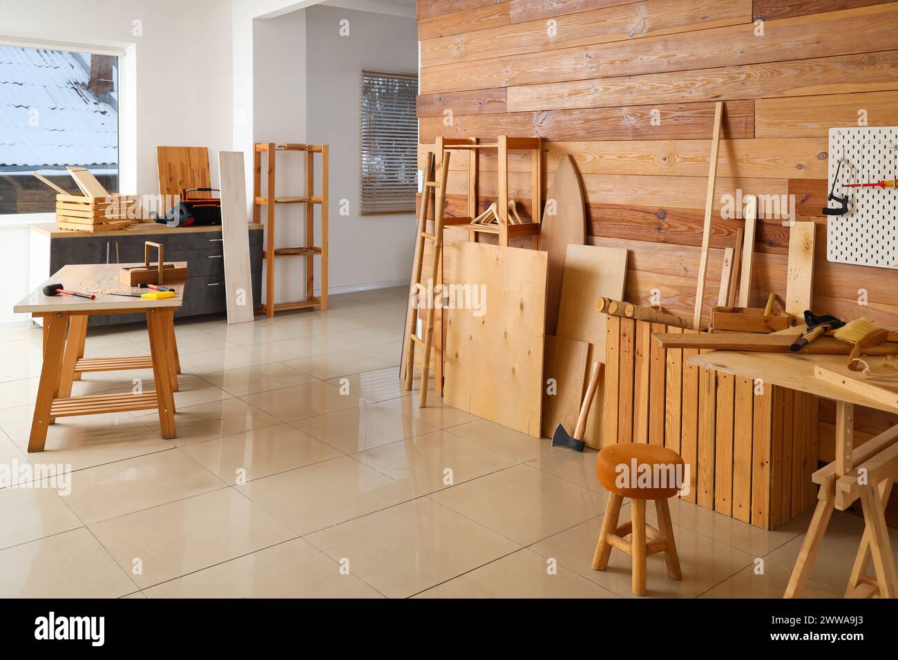 Interior timbering hi-res stock photography and images - Alamy