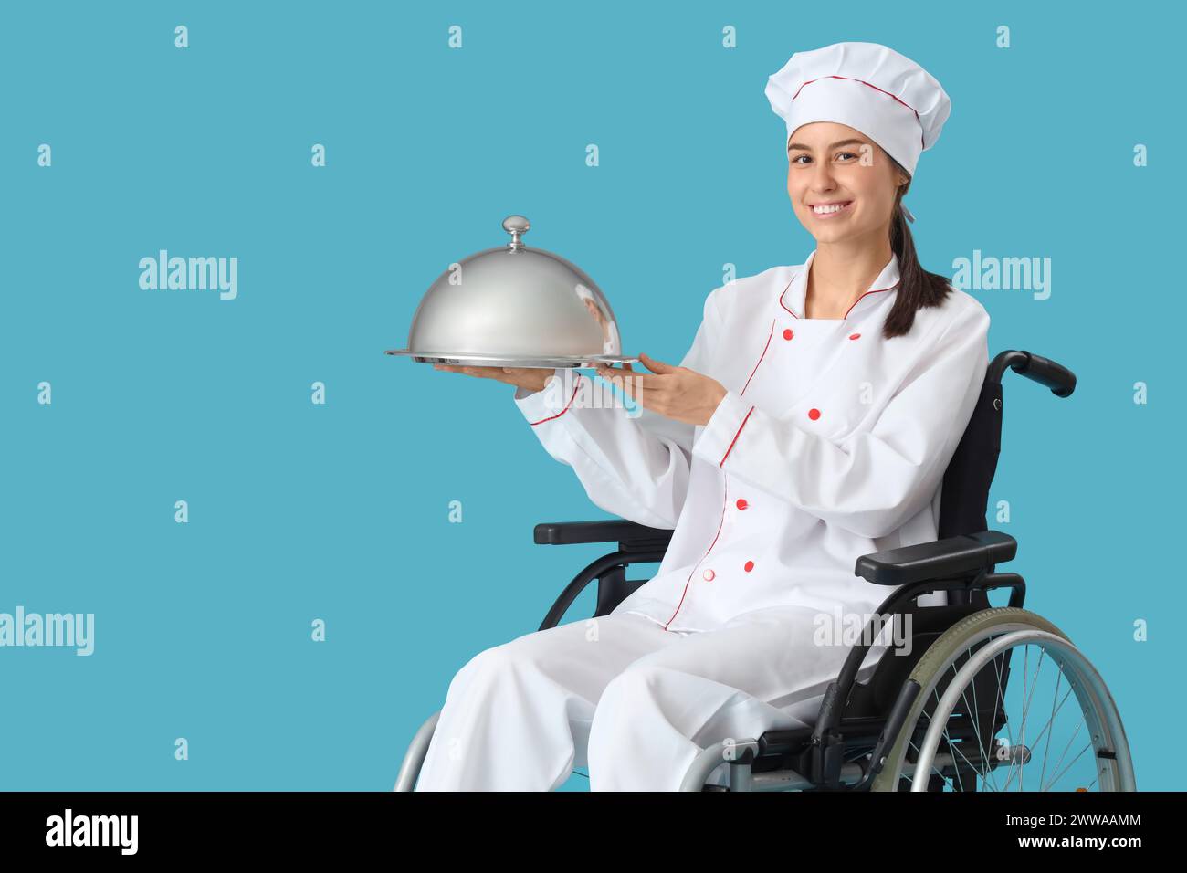 Wheelchair restaurant worker hi-res stock photography and images - Alamy