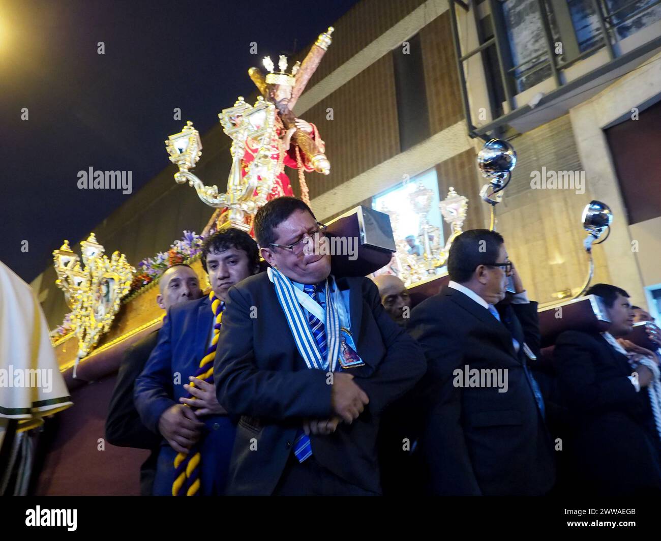 Catholic devotees carrying on an image of Christ on Friday of Sorrows ...