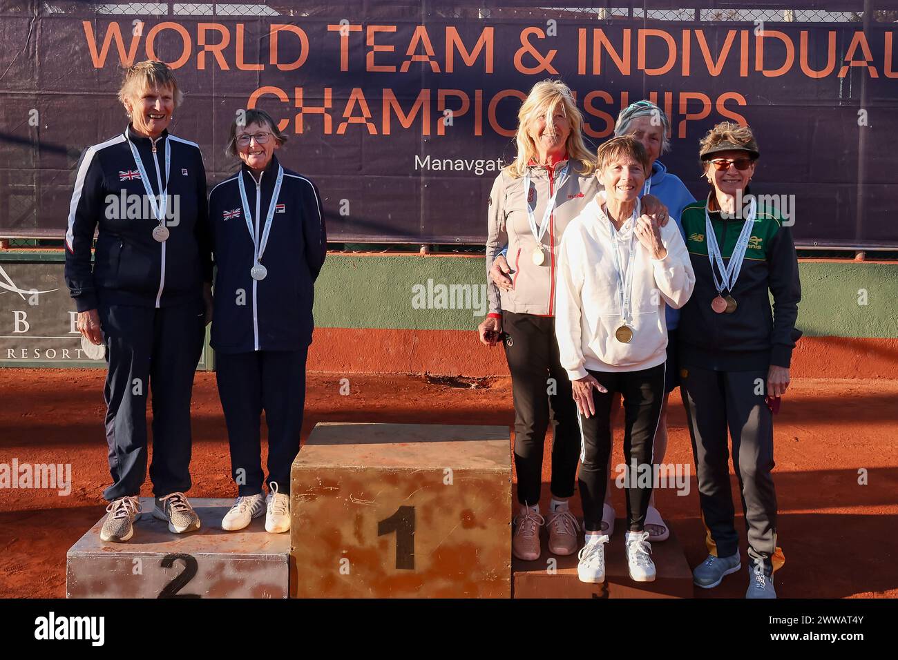 4xbronze hi-res stock photography and images - Alamy